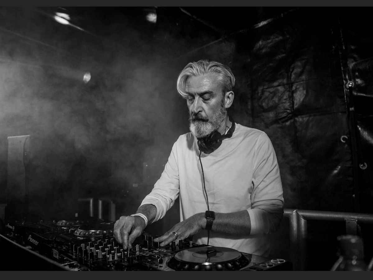 Jim 'Shaft' Ryan bringing live night of Moneypenny's magic to Hockley ...