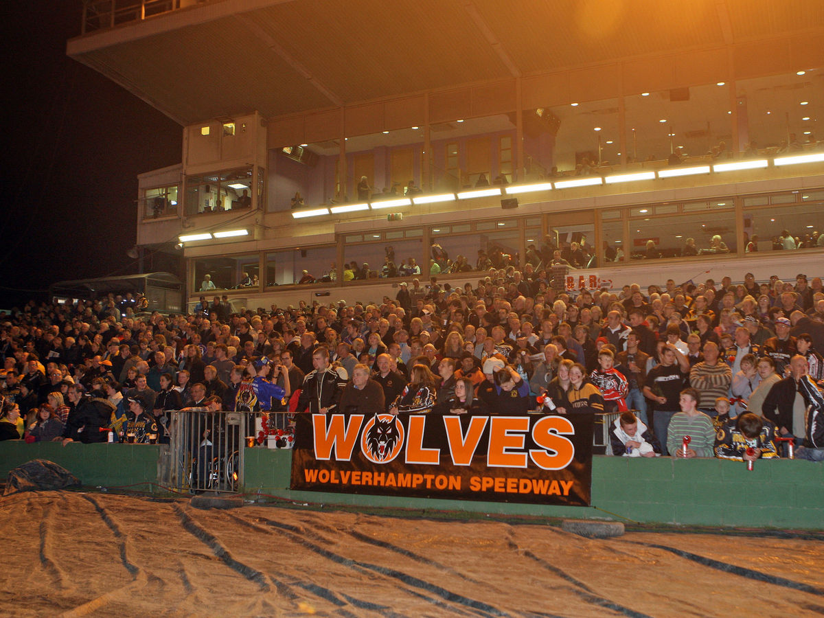 Wolves speedway fans urged to turn out in force on Monday night ...
