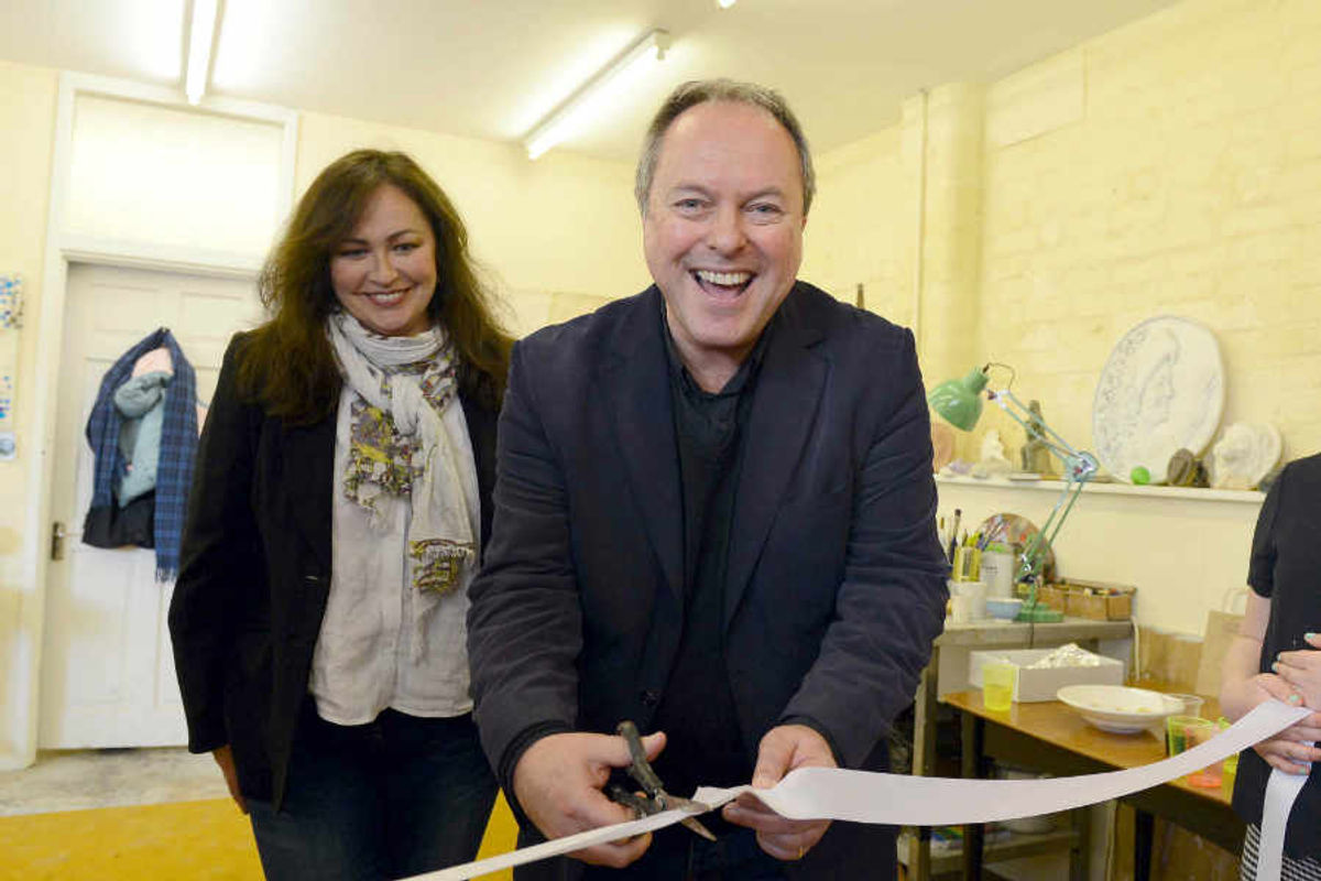 Watch: Poldark star cuts ribbon to open sculptor Jane's 'live art ...