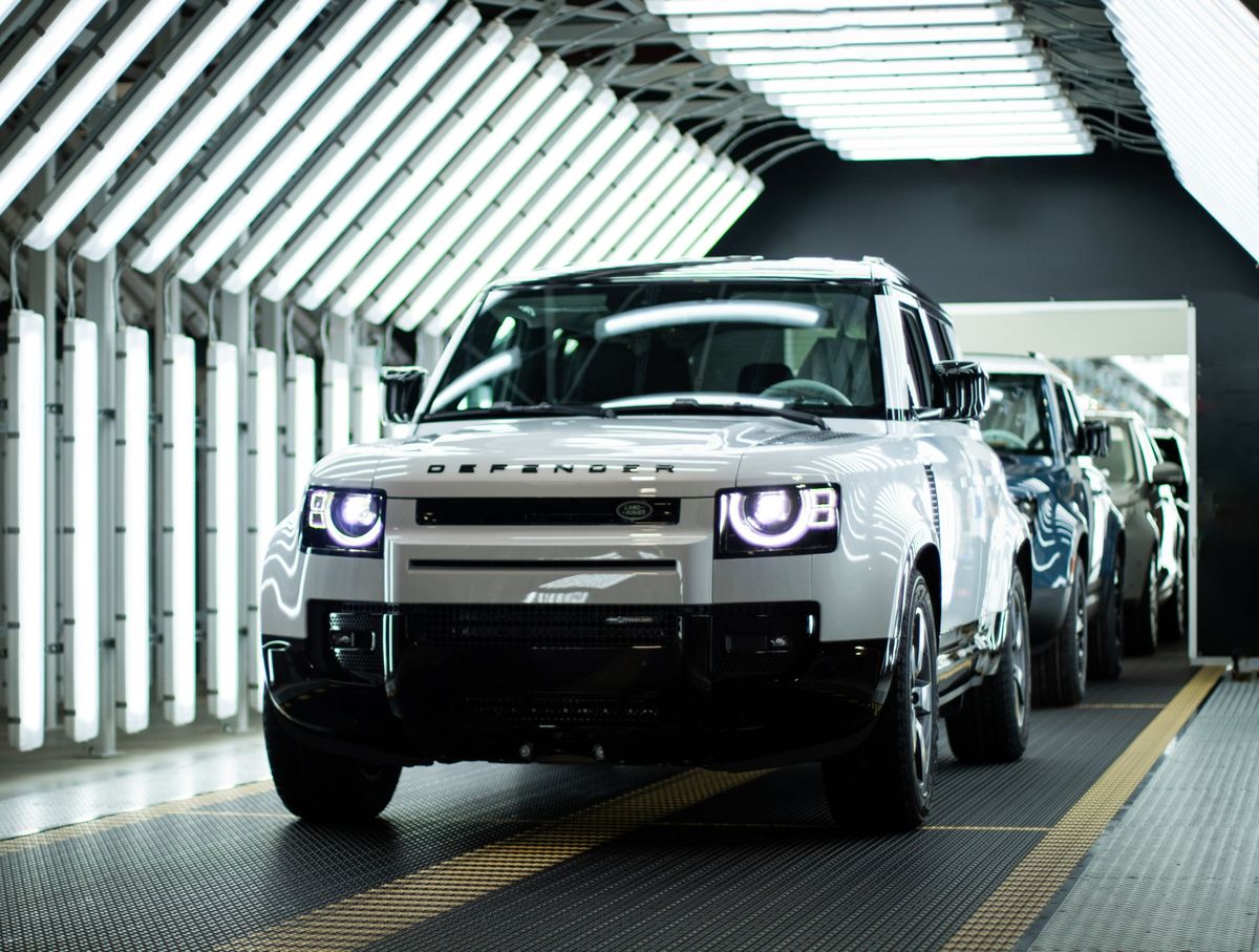 JLR sales growth continues in latest quarter | Express & Star