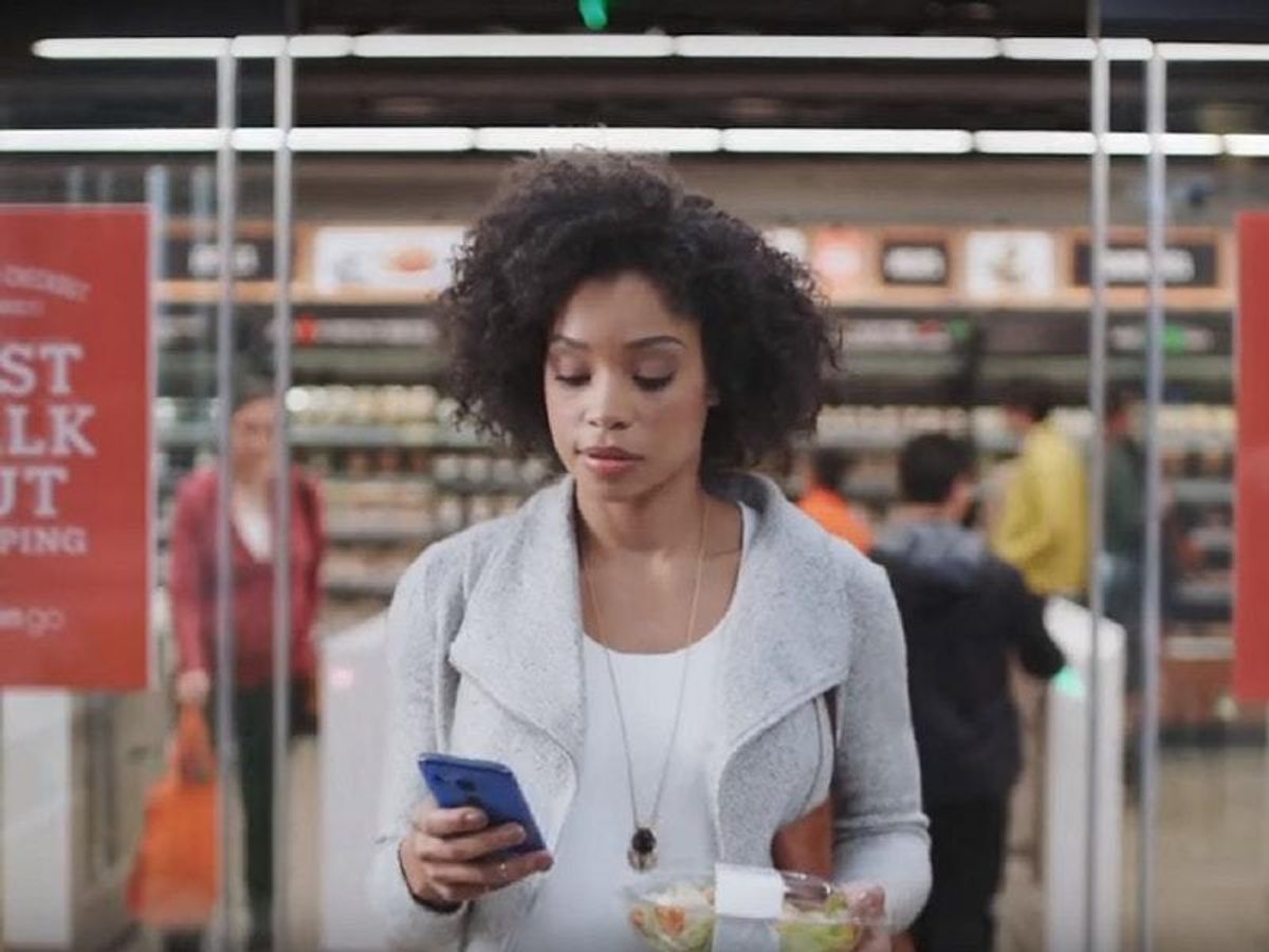 Amazon’s checkout-free grocery store opens to the public for the first ...