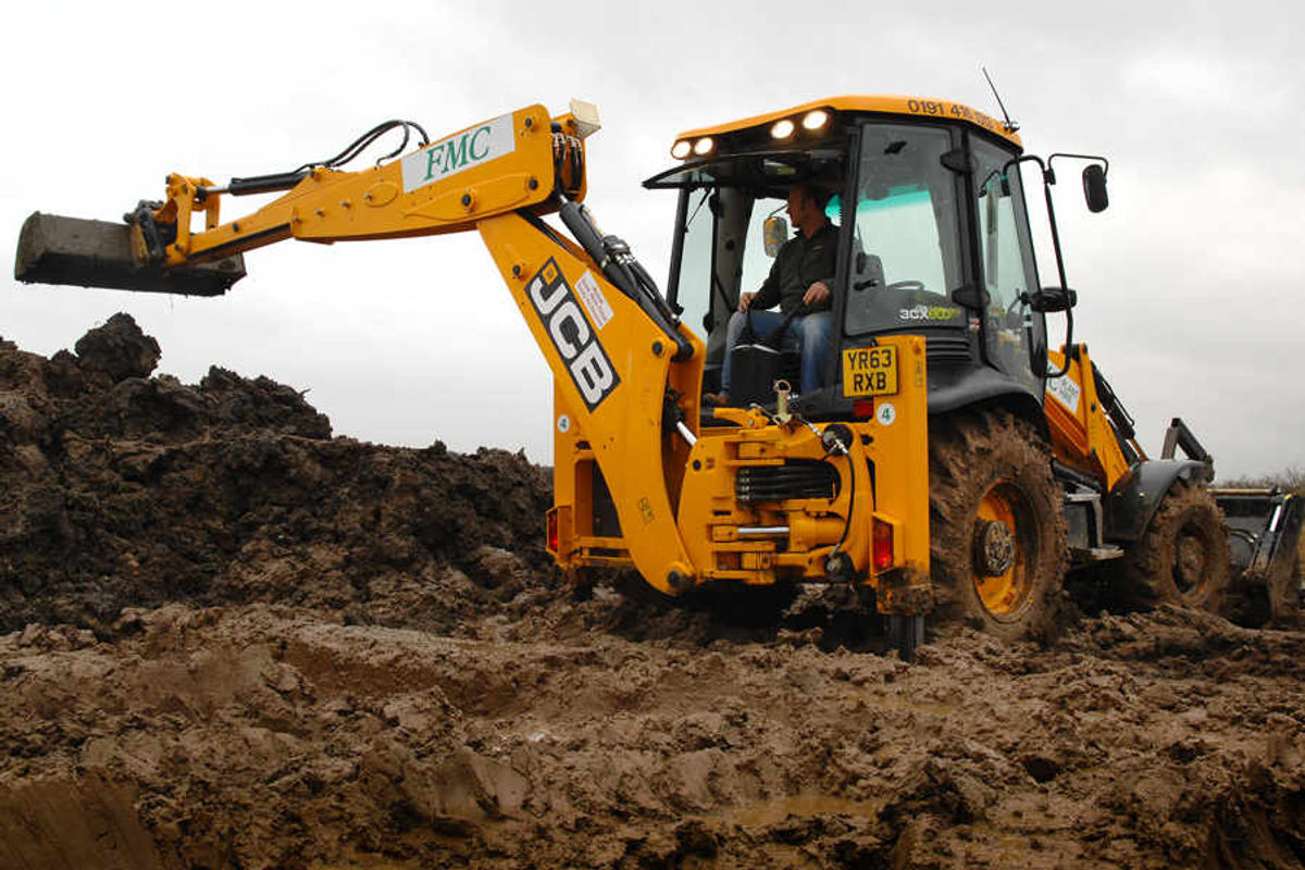 £500k order for JCB digger fleet | Express & Star