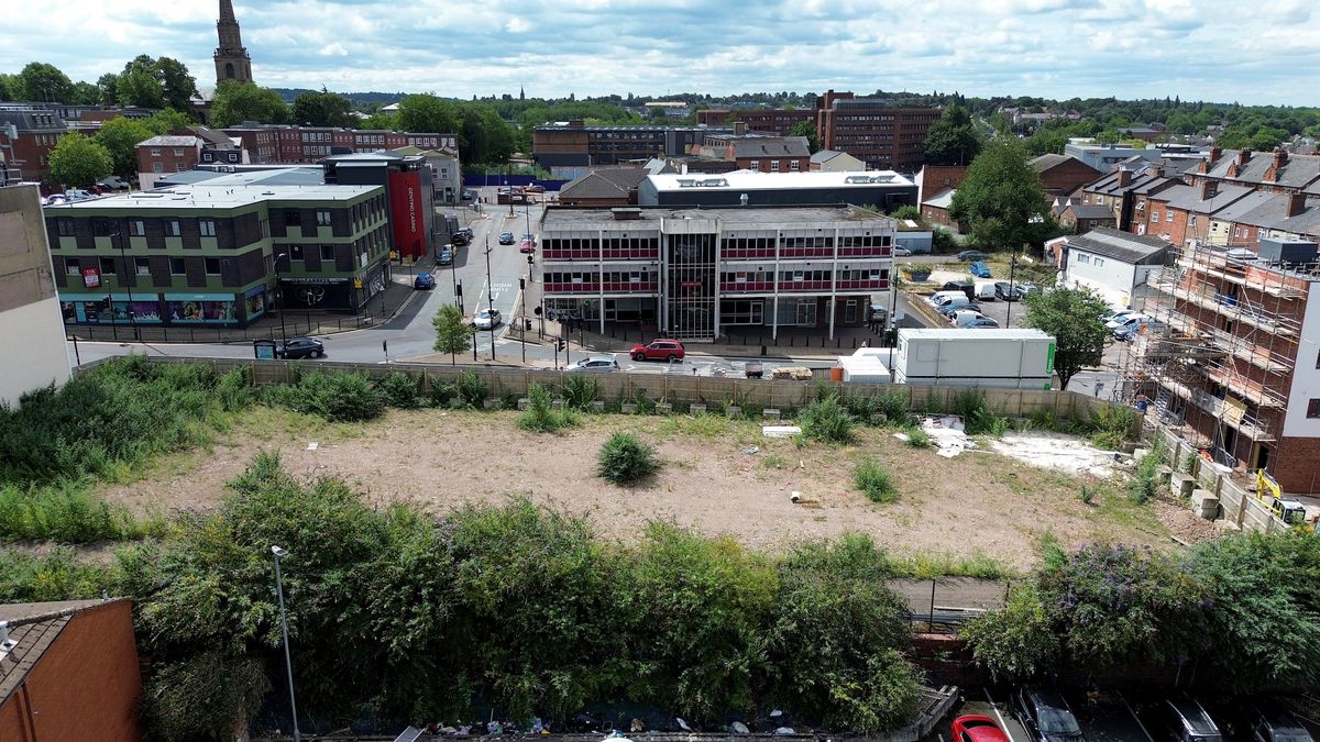 We flew our drone over Wolverhampton's former 'box space' site - this ...