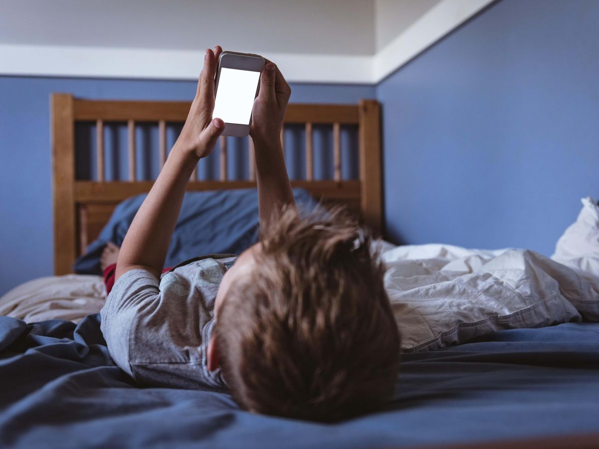 Most parents of 11 to 16-year-olds say child has internet in bedroom – survey | Express & Star