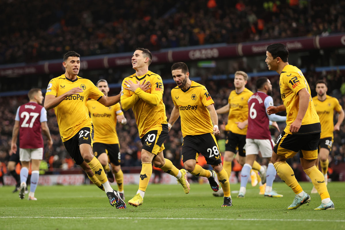 Dave Edwards: Wolves showing some promising signs of revival | Express ...