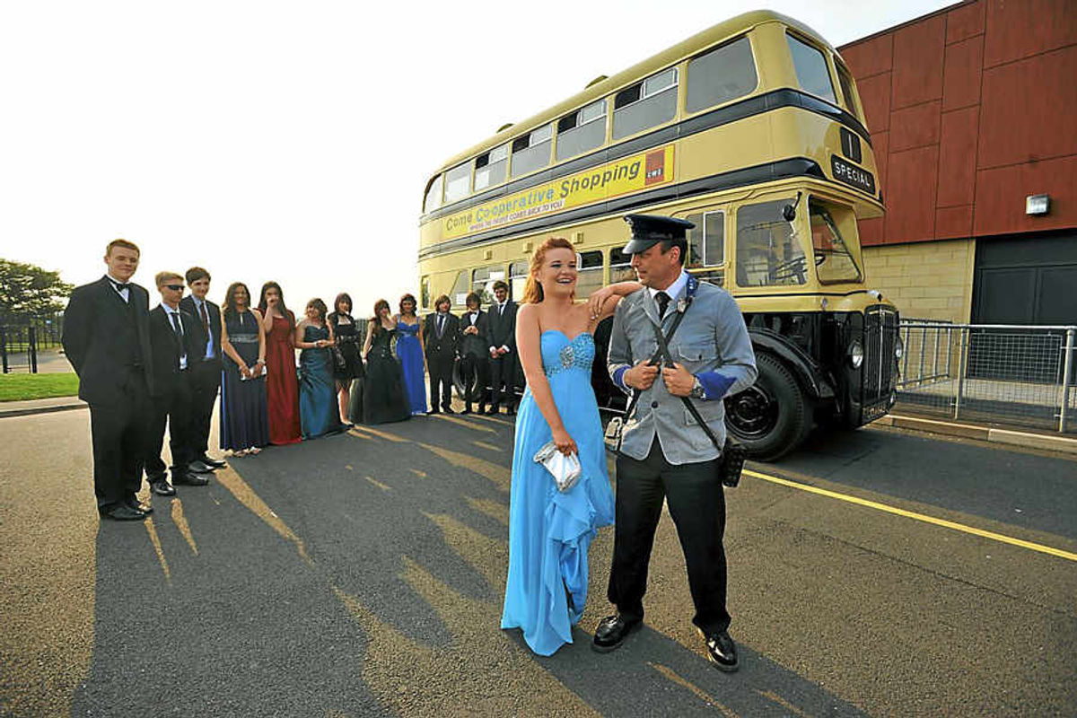 Black Country bus is just the ticket for prom arrival | Express & Star