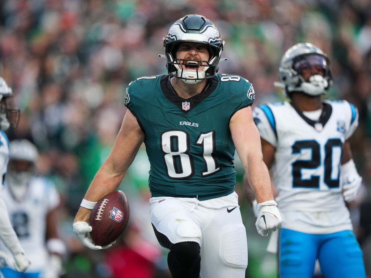 Philadelphia Eagles close on play-off spot with win over Carolina ...