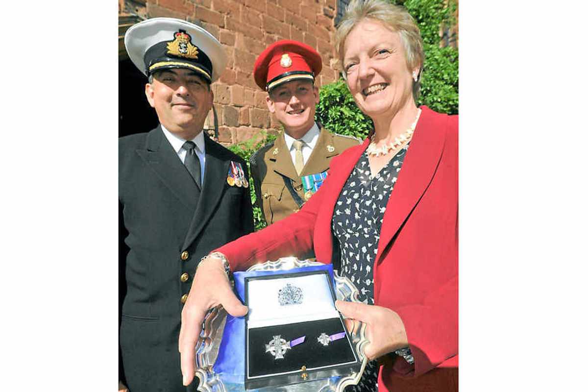 Medal is presented to Falklands widow | Shropshire Star