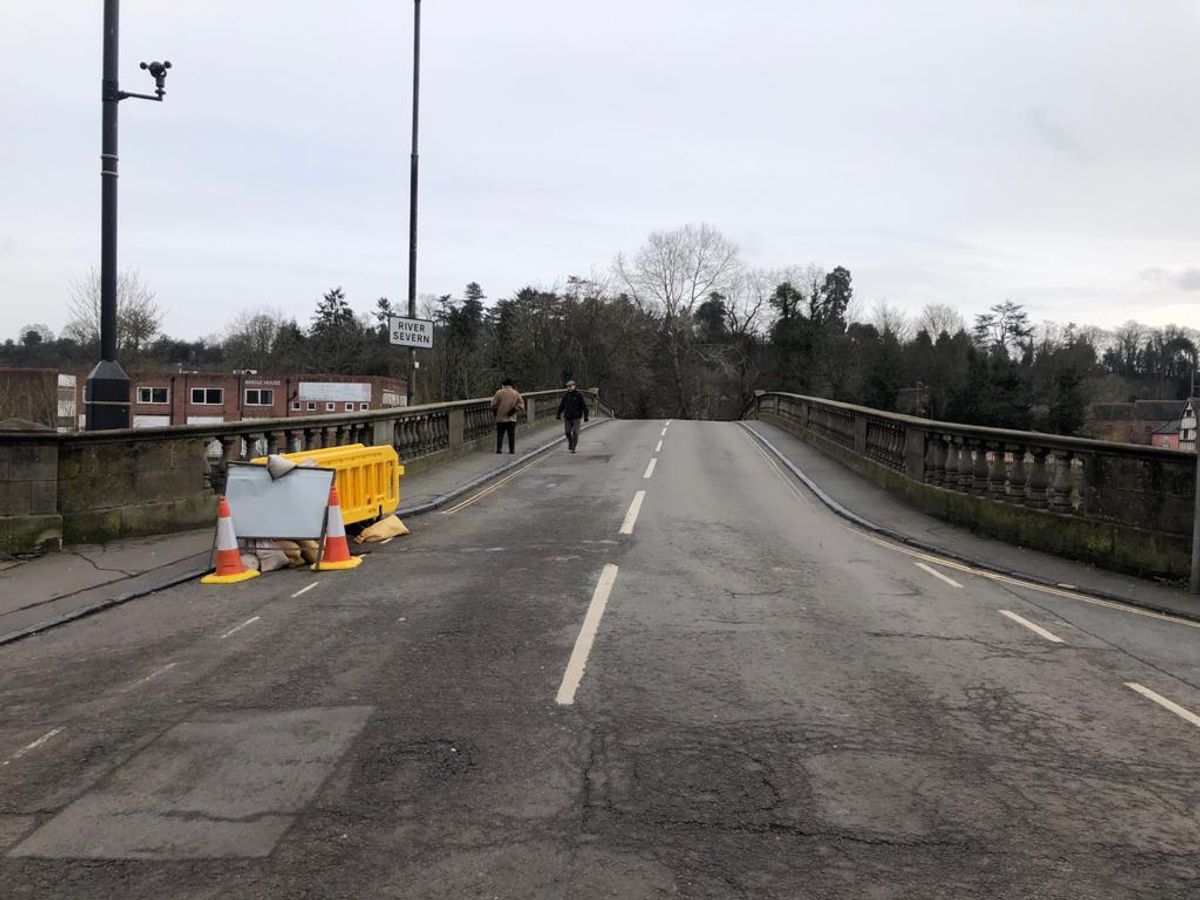 Bewdley Bridge reopens after flooding as River Severn levels fall ...