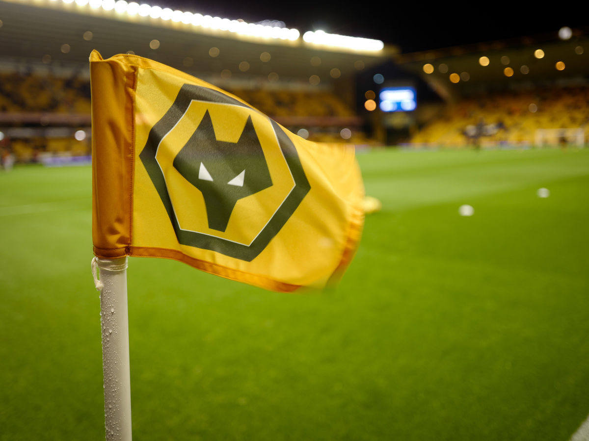 Wolves apologise after scarf blunder | Express & Star