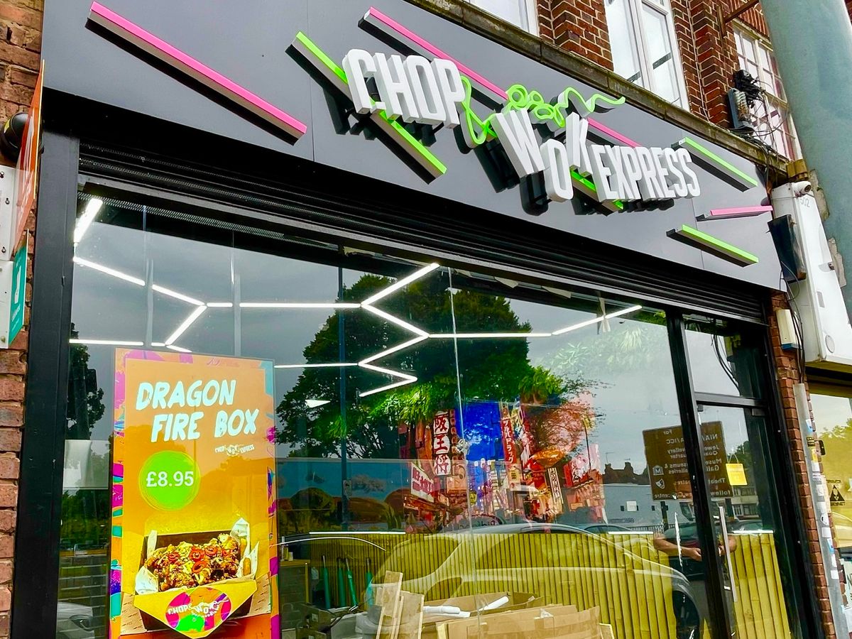 Noodle bar creates six jobs | Express & Star
