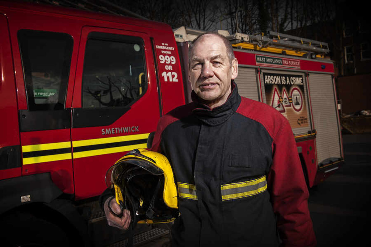 Flame not out for Smethwick fireman Steve after 40 years on watch ...