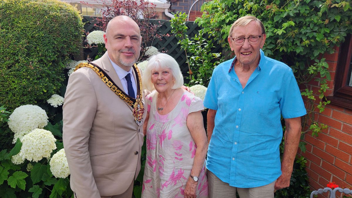 'An unimaginable loss' - Mayor of Wolverhampton makes emotional visit ...
