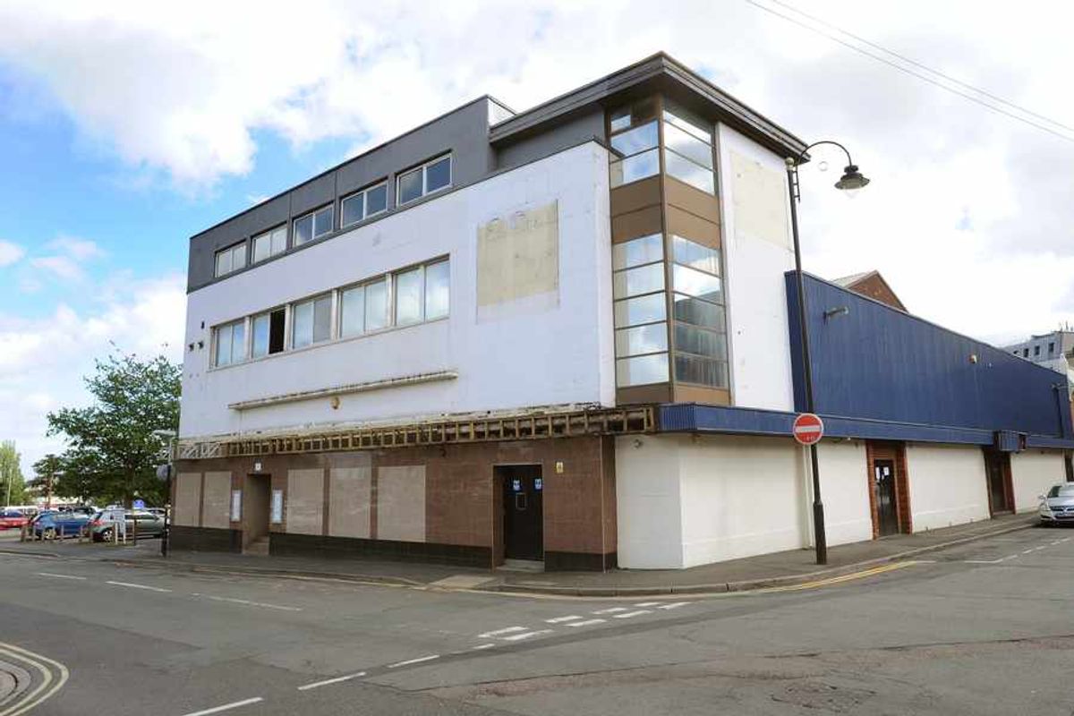 Plans to build mosque at former Wolverhampton casino site given final ...