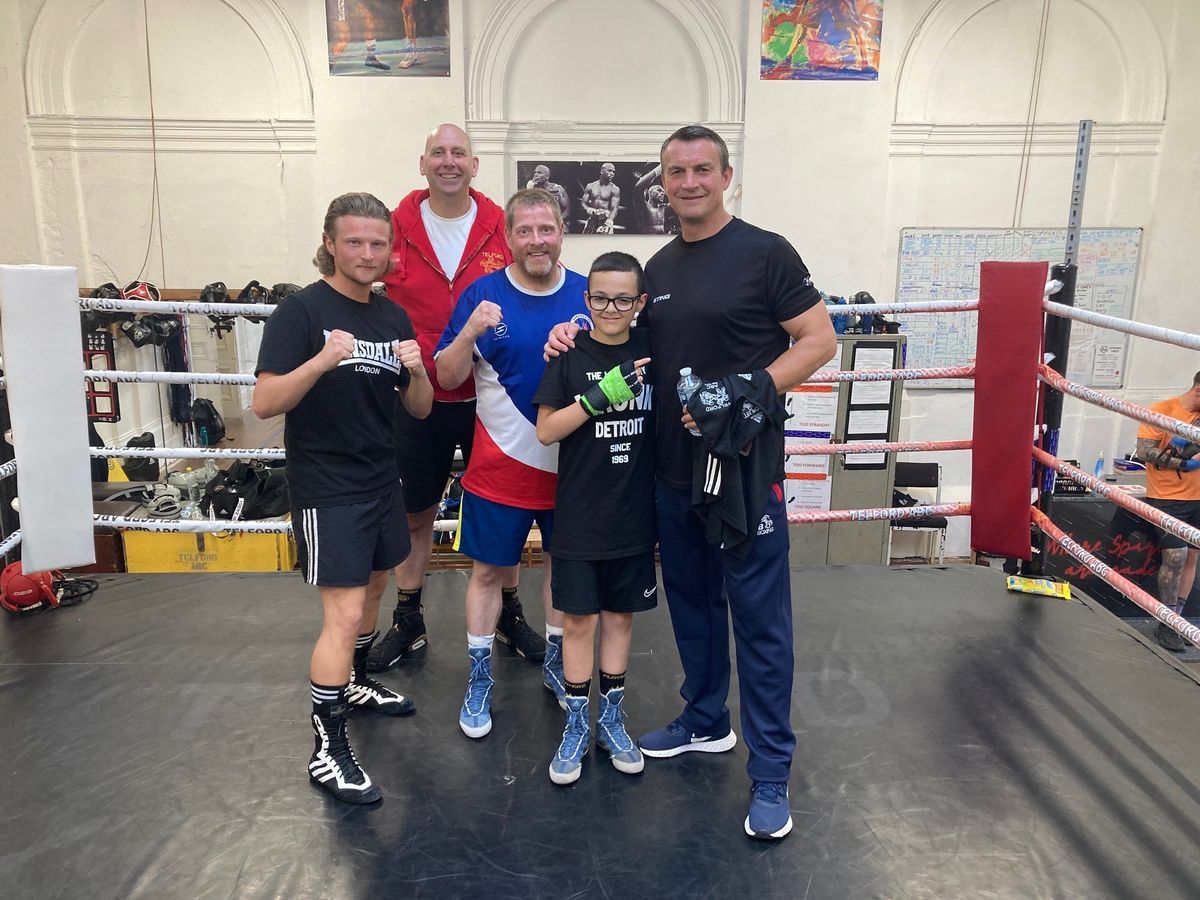 Dream meeting as boxer meets idol Richie in Telford | Shropshire Star