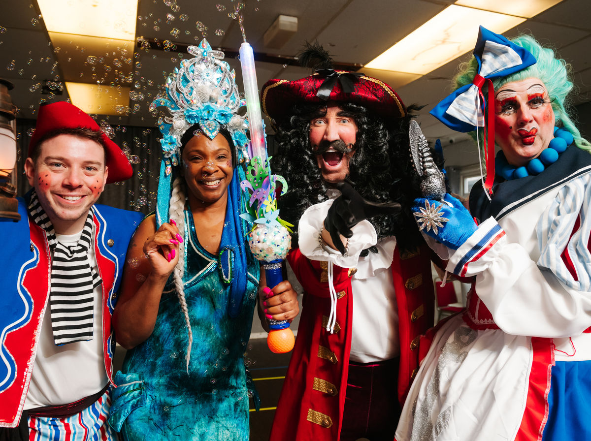 A hospice in the Black Country is putting on a pantomime featuring star ...