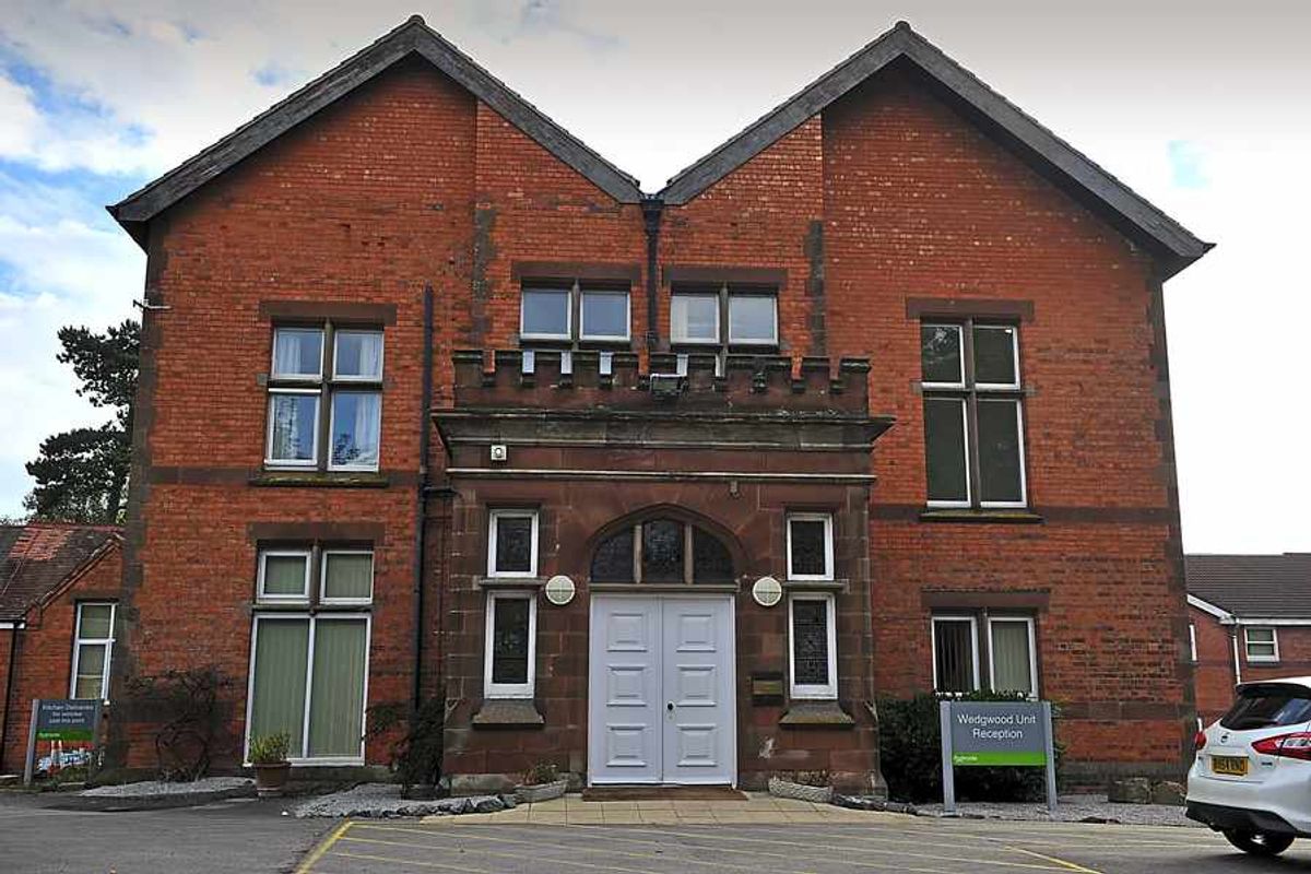 Huntercombe Hospital: Stafford children's mental health hospital put in ...