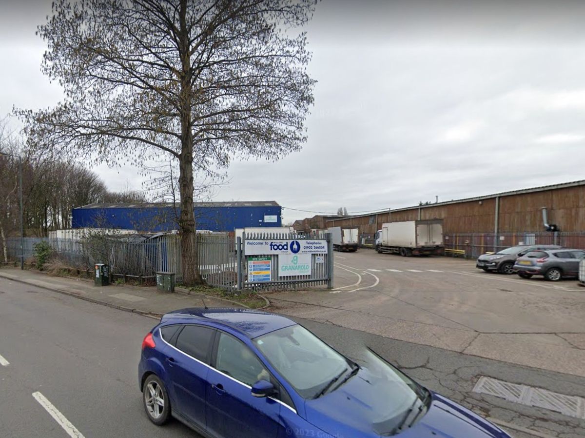Inferno-ravaged factory to be demolished in Willenhall | Express & Star