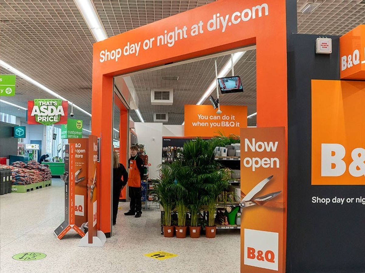 B&Q outlet in Great Bridge Asda to close down with staff redeployed ...