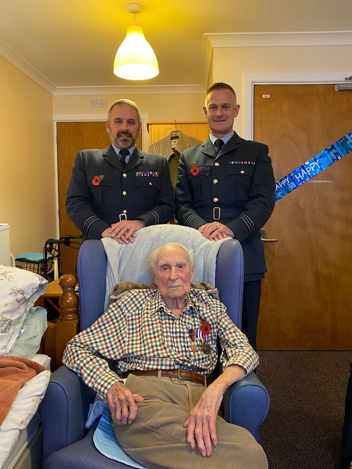 Black Country RAF Veteran gets surprise visit on his special occasion ...