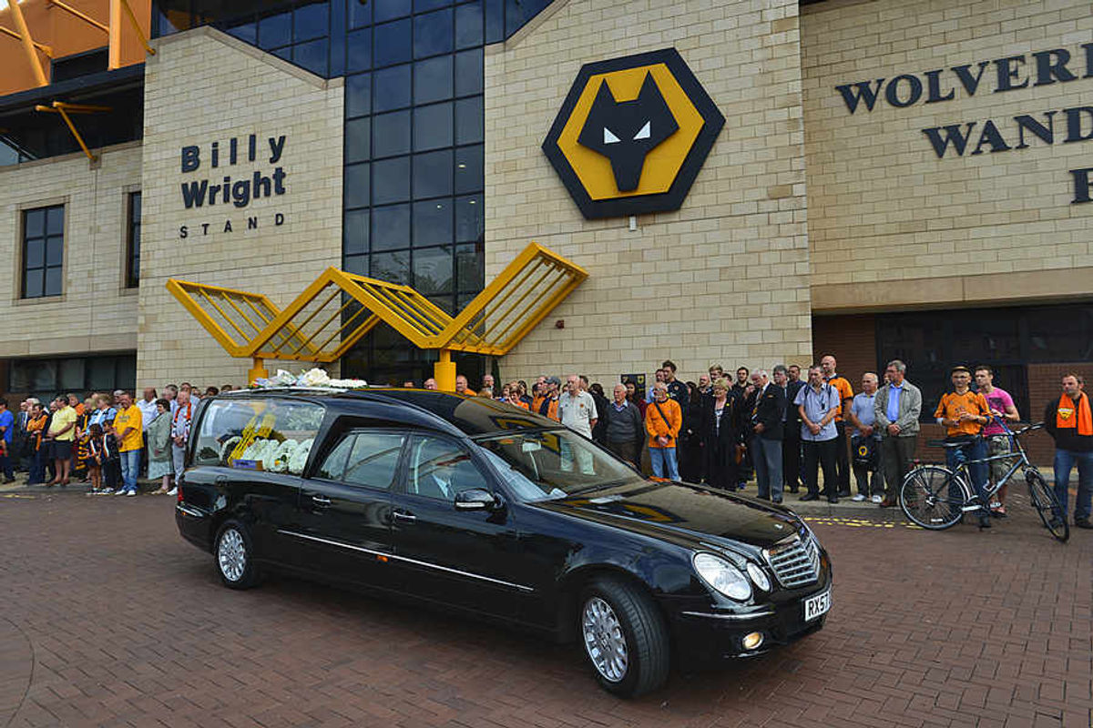 Final farewell for Wolves hero Dave Wagstaffe | Express & Star