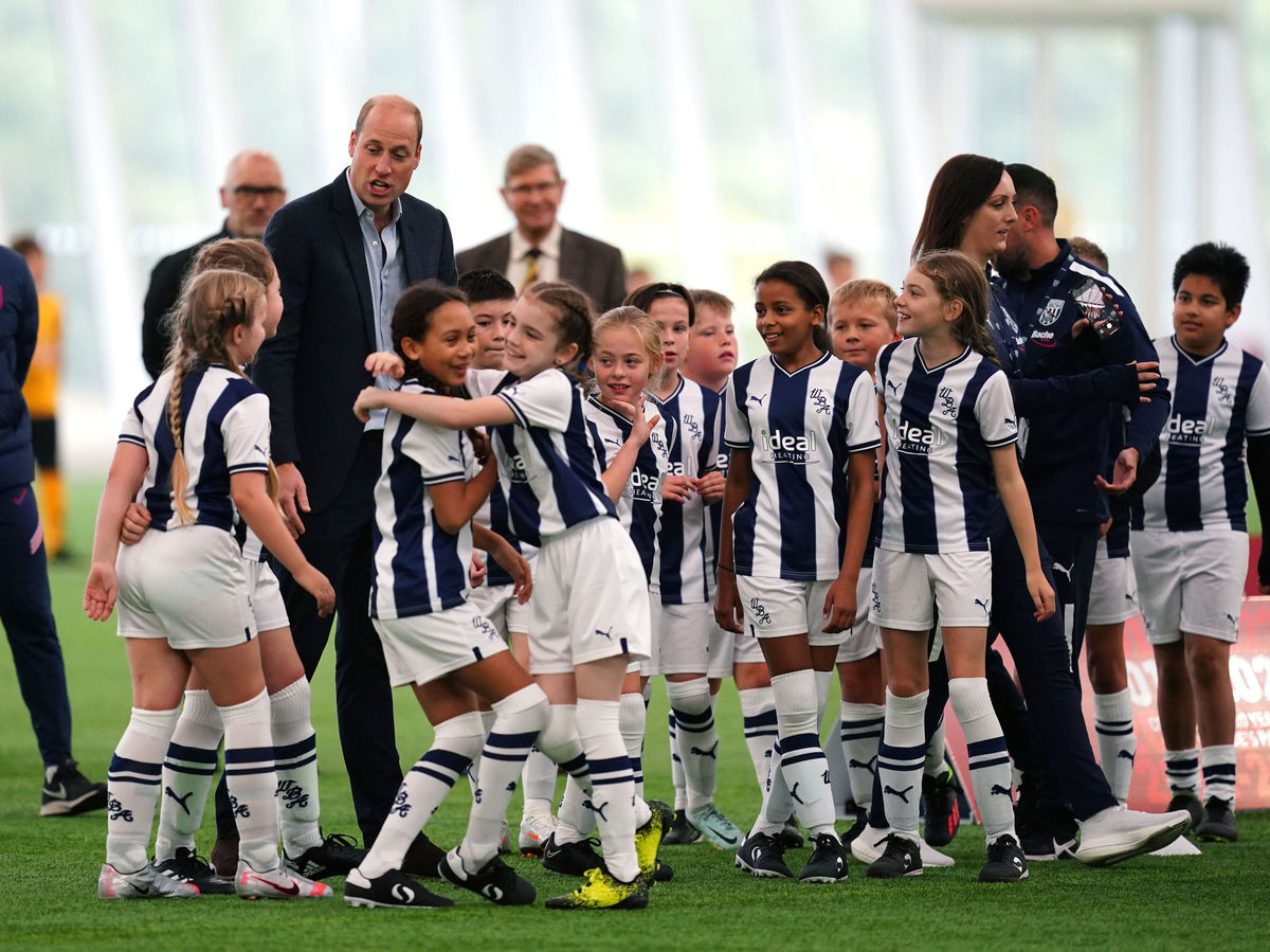 William meets Southgate and West Brom powerchair players ahead of World ...