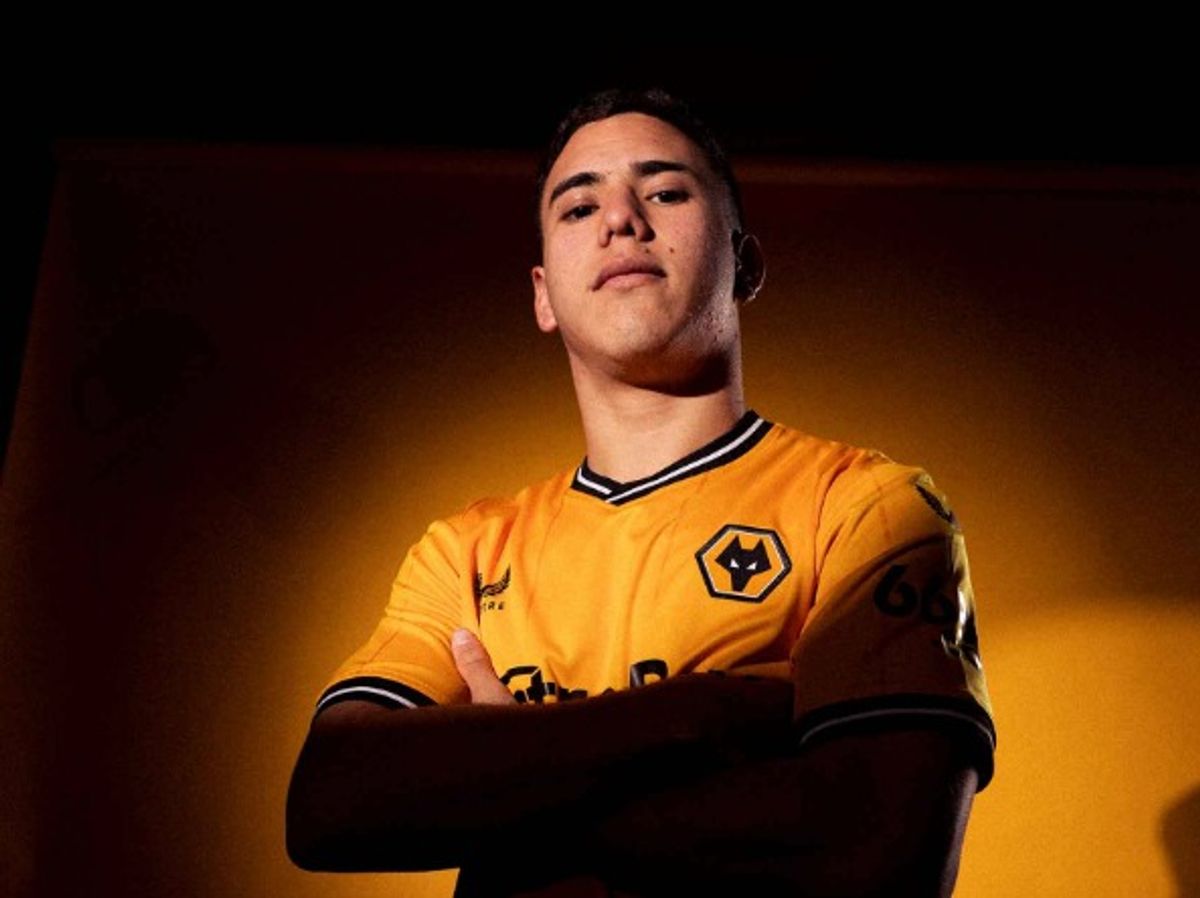 Wolves capture teenage striker Enso Gonzalez on six-year deal | Express ...