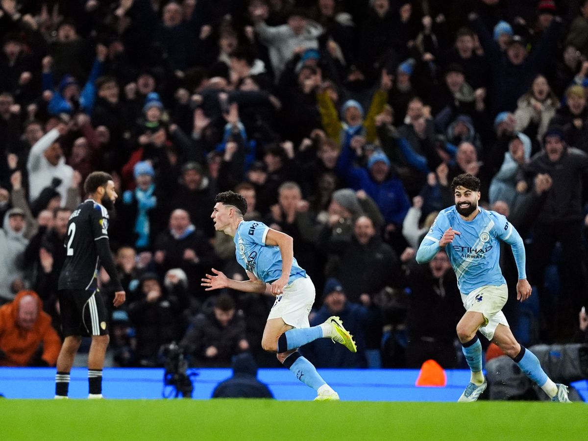 Phil Foden scores late winner as Manchester City hold off Leeds ...