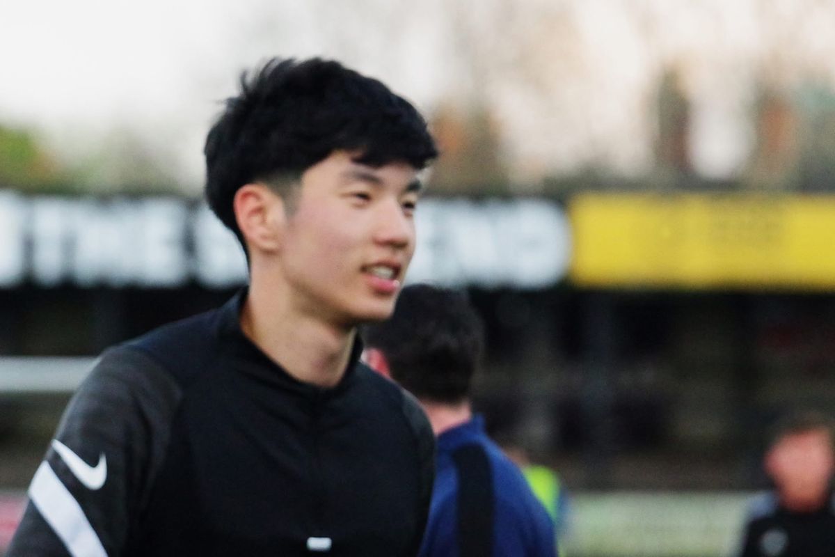 Michael Appleton confirms Flint Town defender Isaac Lee is on ...