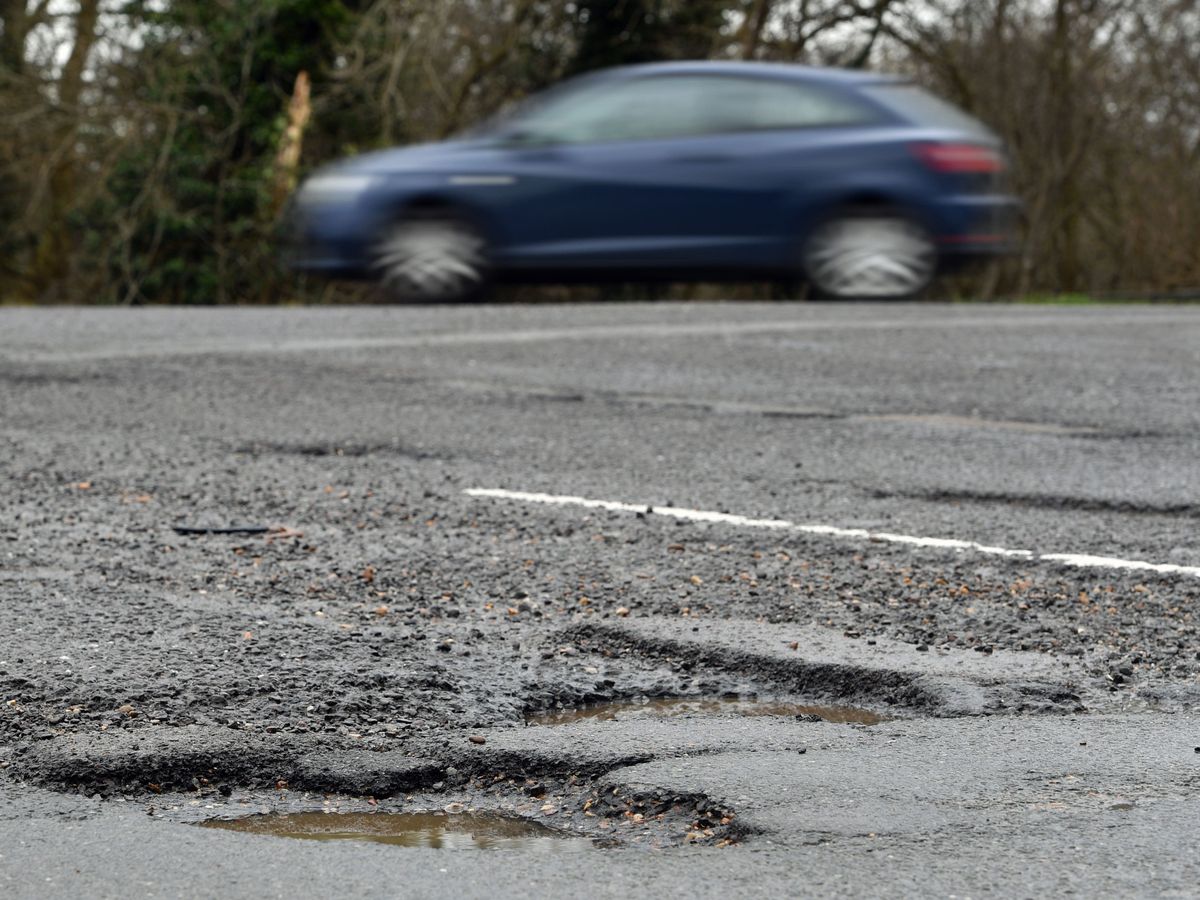 Springtime road repairs fail to make ‘dent’ in potholes – RAC ...