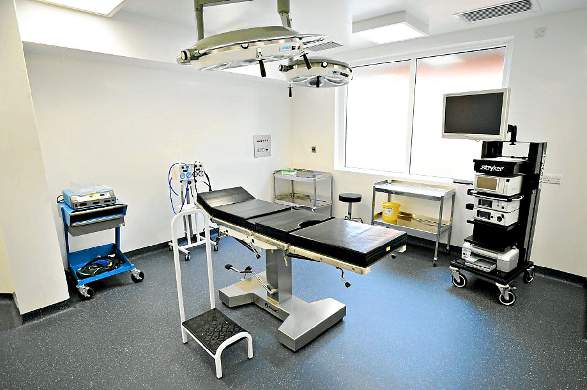 New keyhole hysterectomy op being offered at Shropshire hospitals ...