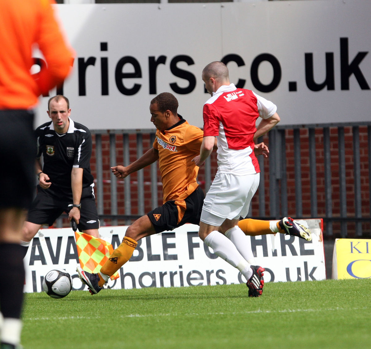 Ex-Wolves midfielder Elliott Bennett among Championship players to test ...