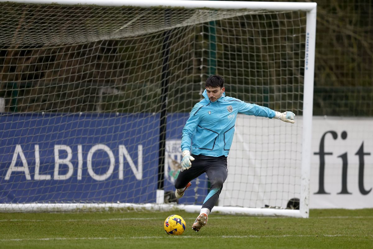 West Brom complete short-term transfer for goalkeeper Max O'Leary and ...