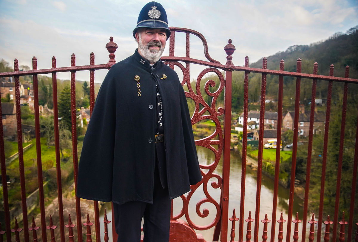 Ironbridge singing policeman from Brownhills gets national recognition ...