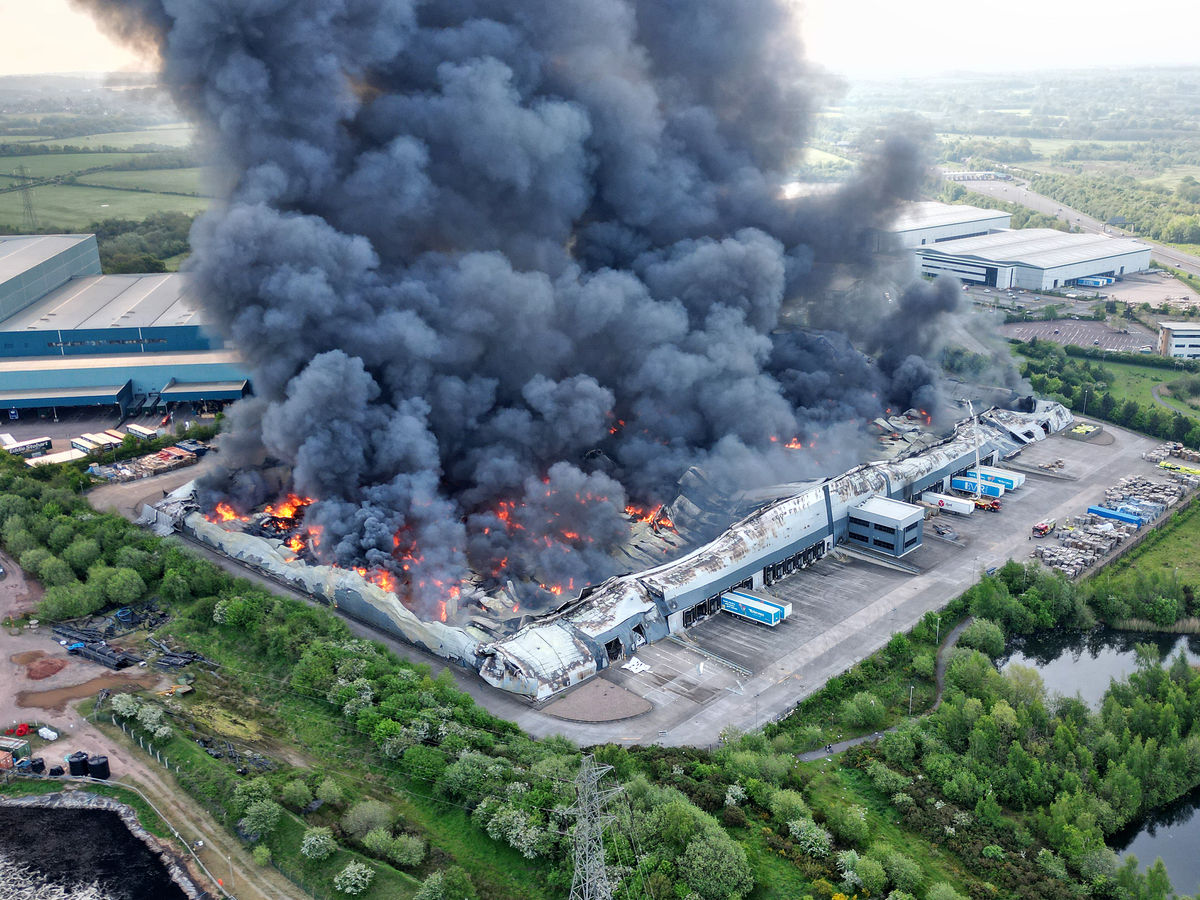 Who is Super Smart Service? Profile of company that owns warehouse ...