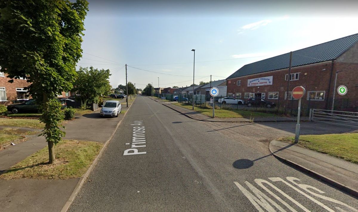 Fire started deliberately in derelict Wolverhampton factory | Express ...