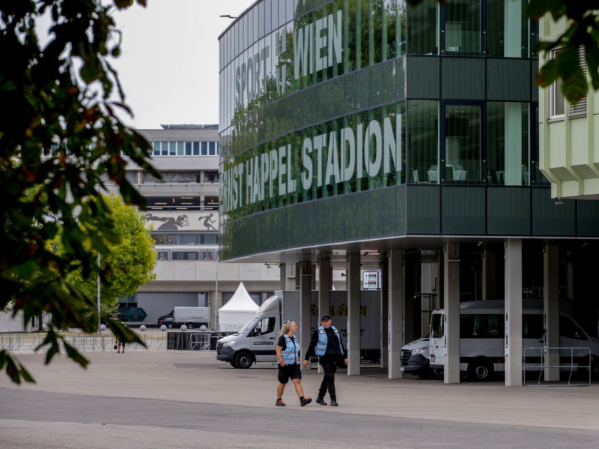 Third person in custody over foiled plot targeting Taylor Swift shows in Vienna | Express & Star