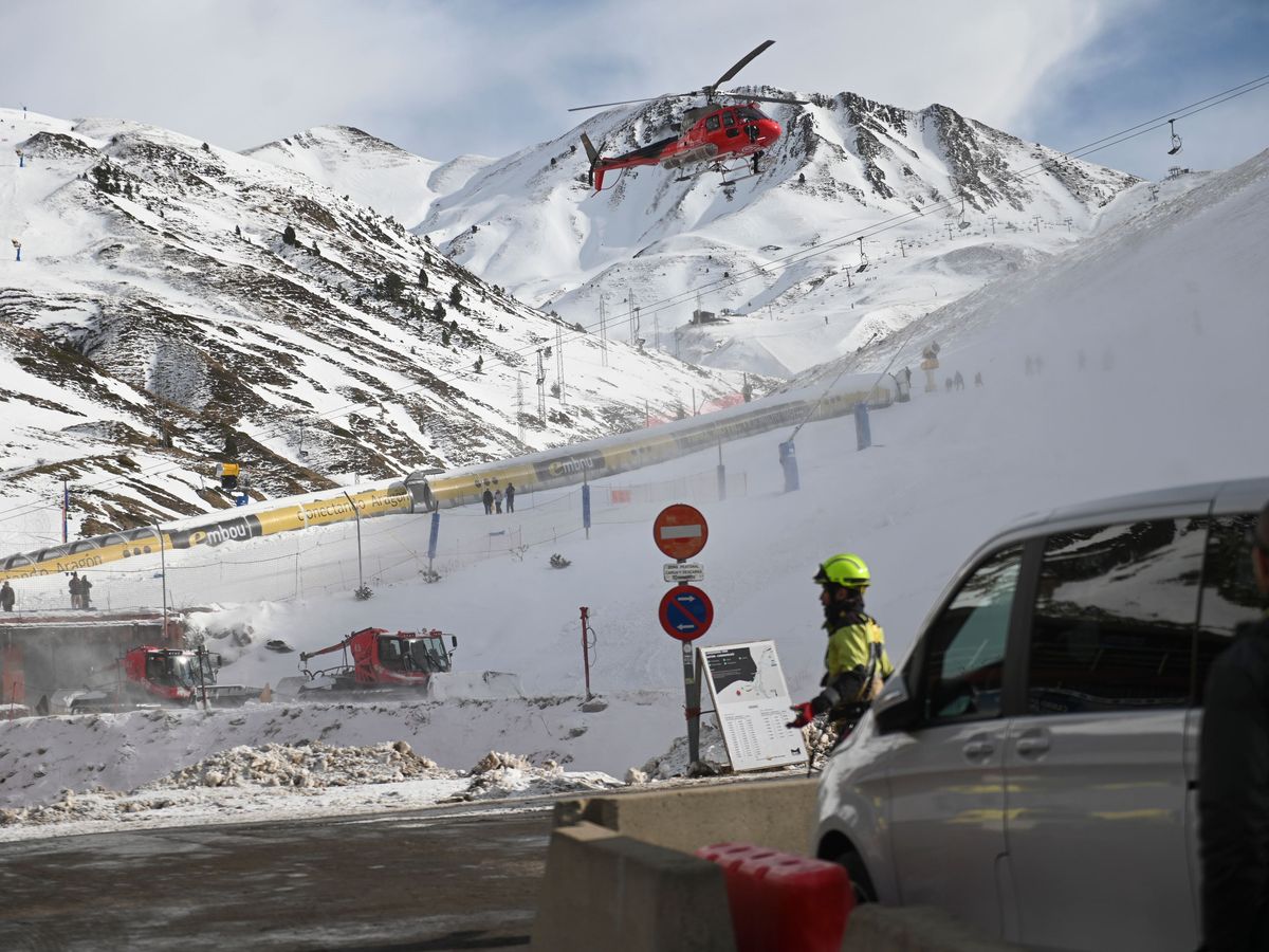 Dozens hurt in chairlift accident at Spanish ski resort | Express & Star