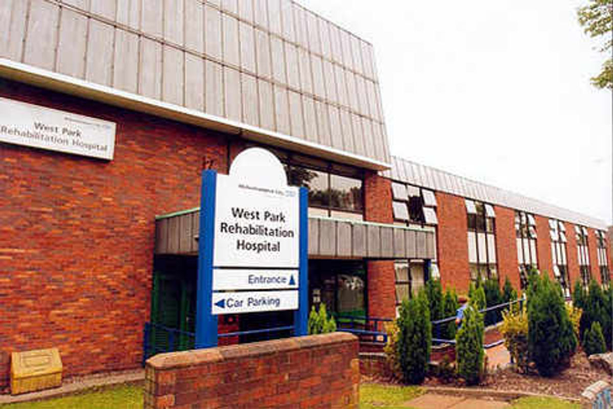 Wolverhampton hospital ward for elderly is to close | Express & Star