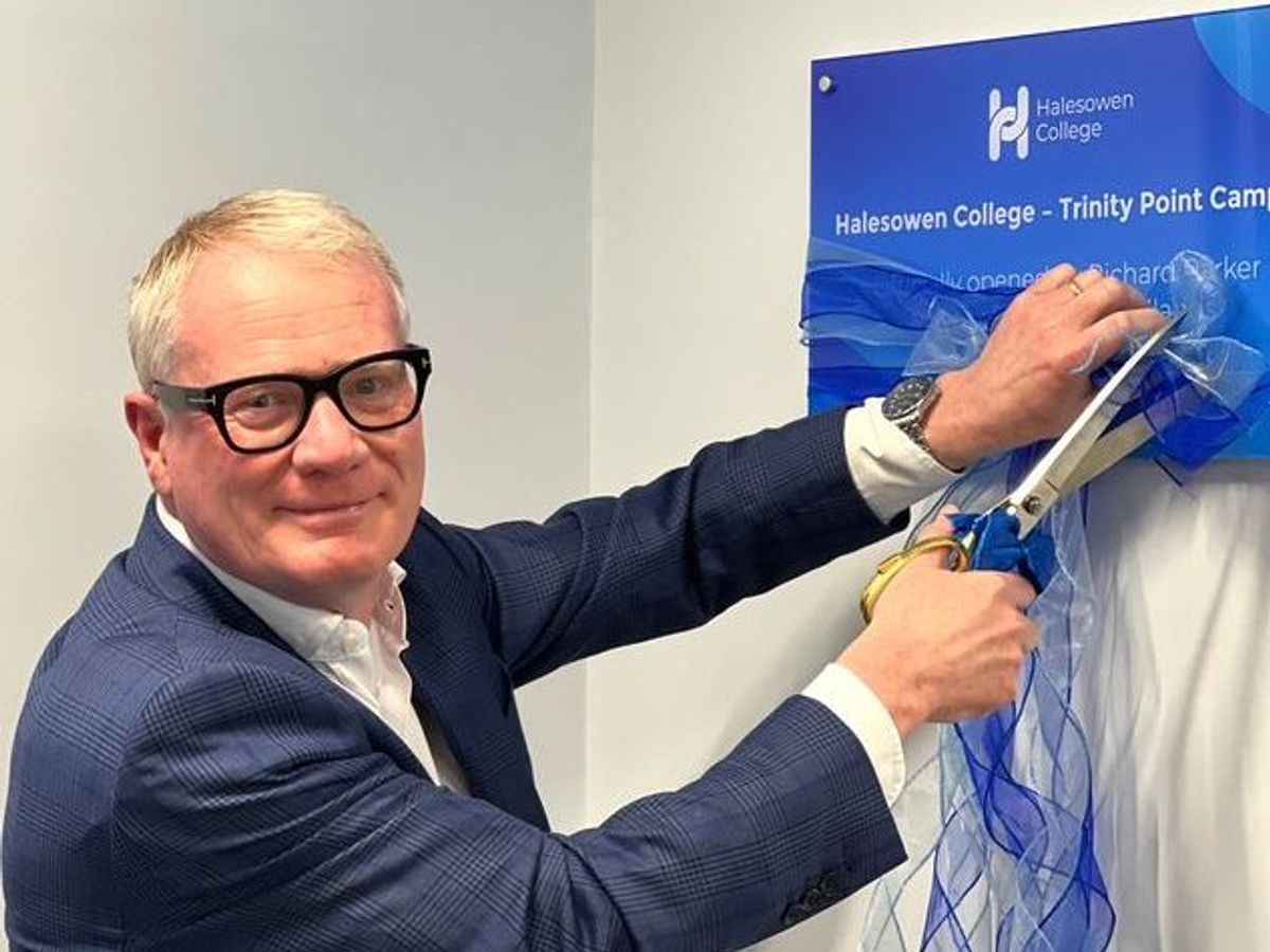 Mayor officially opens college’s new state-of-the-art campus | Express ...