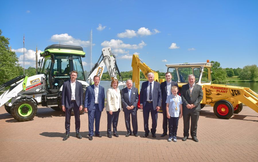 'We plan to take the first hydrogen 3CX,' family plant hirer says after ...