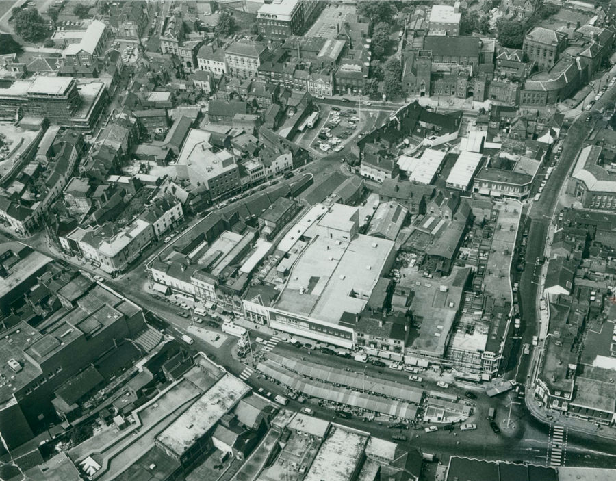 Pictures from the past: Dudley High Street and Market Place throughout ...