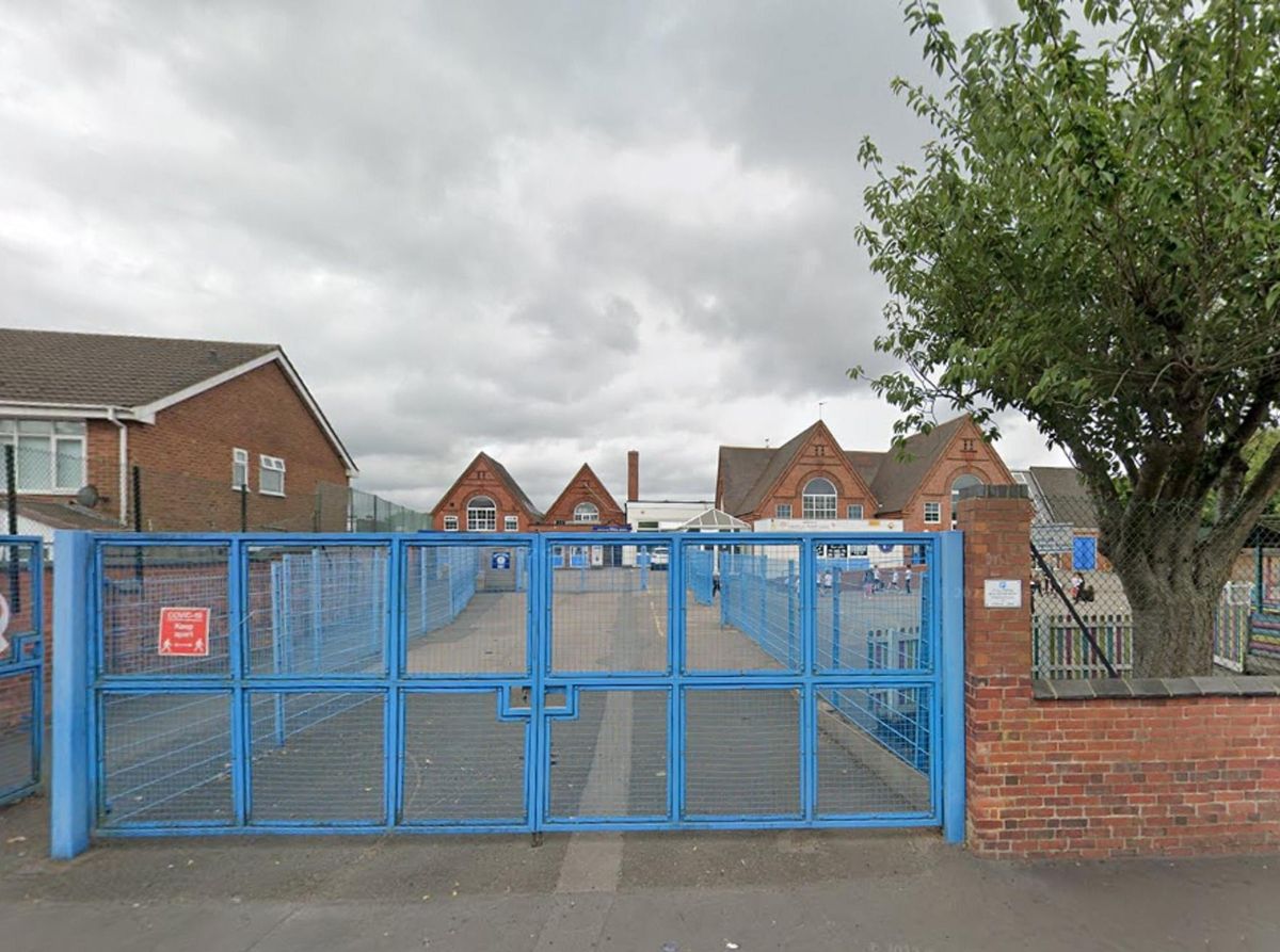 'Temporarily' shut nursery to close for good as number of children on ...