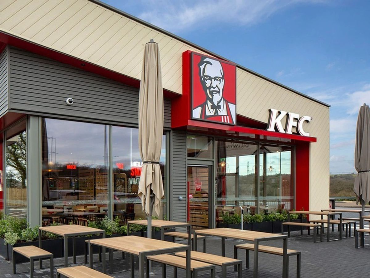 Mile-long queues reported as KFC stores reopen in Black Country ...