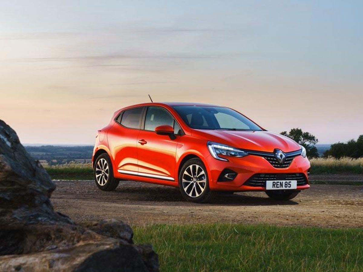 Renault Clio knocks VW Golf from top spot as Europe’s best-selling car ...
