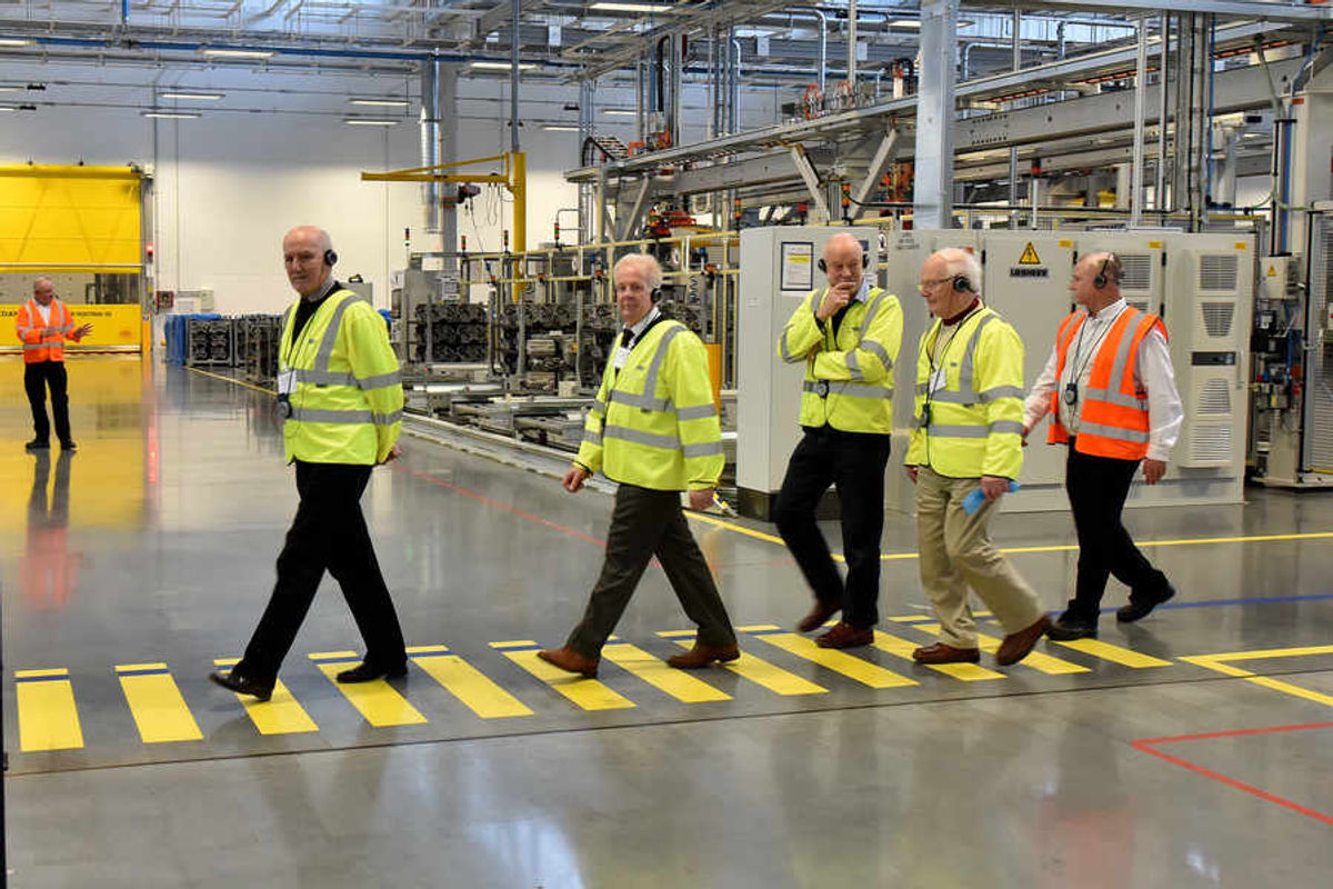 IN PICTURES: 'Mindblowing' tour around Jaguar Land Rover's £500m engine ...