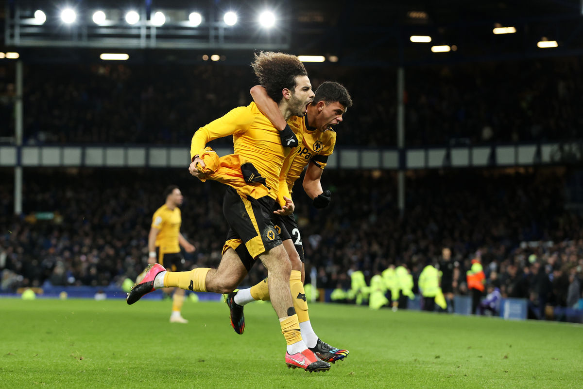 Daniel Podence shines as Wolves leave it late: Everton 1 Wolves 2 ...