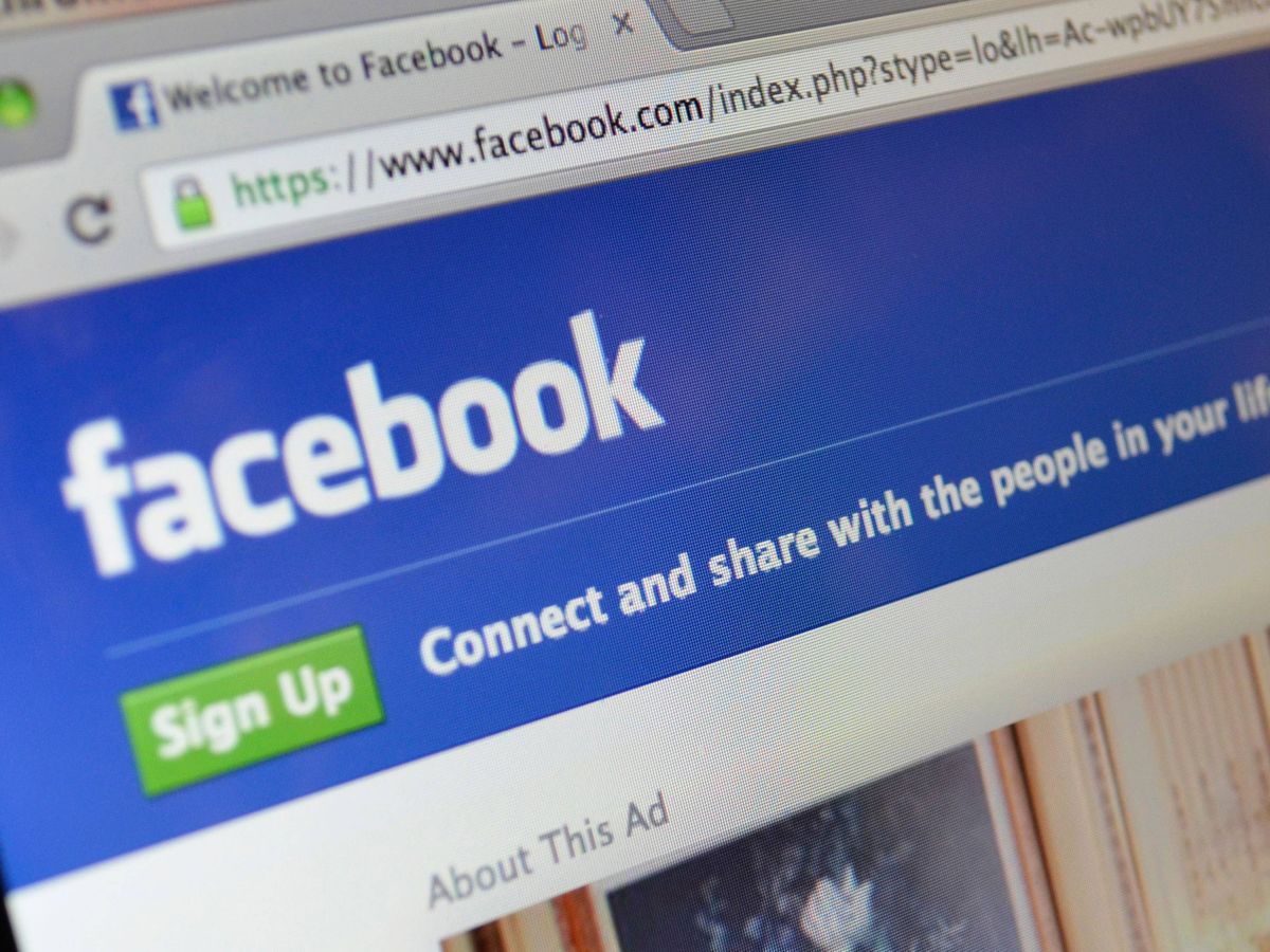 Meta fined more than 250 million euro by Irish data commission ...