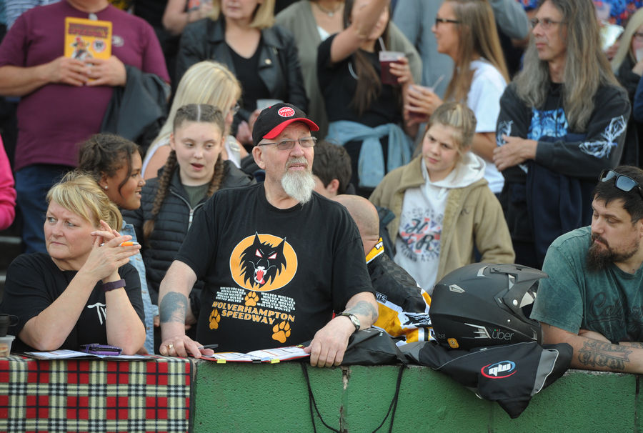 13 nostalgic pictures that show why Wolverhampton misses its beloved ...