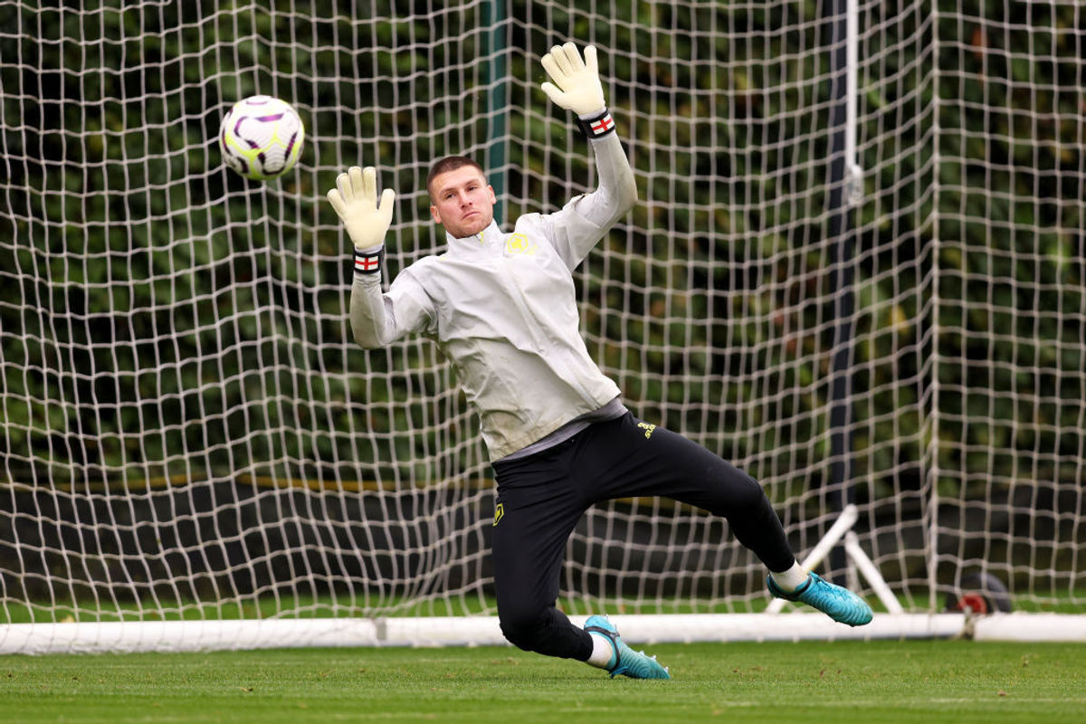 Wolves head coach welcomes goalkeeper competition | Express & Star